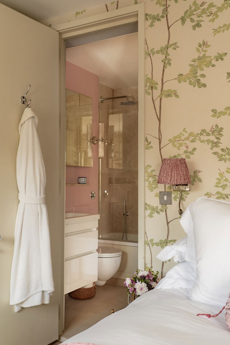 How To Turn Your Small London Flat Into A Richly Layered Home | SheerLuxe