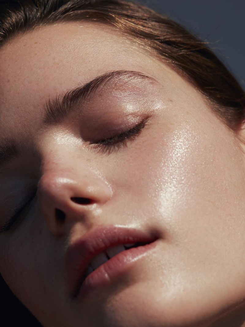 A Comprehensive Guide To Highlighter | SheerLuxe